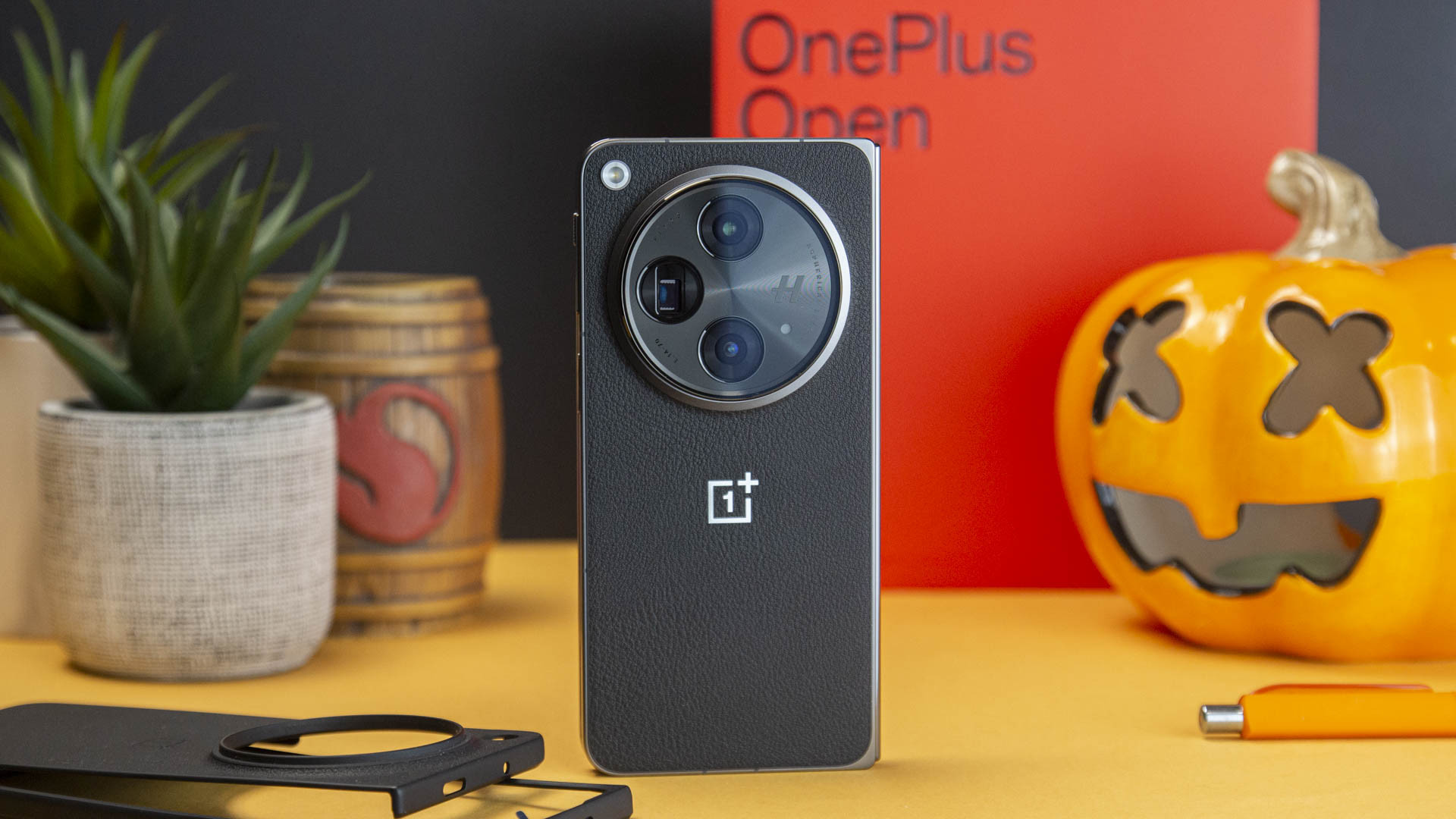 OnePlus Open 2 sarà il pieghevole da volere? Batteria enorme, ricarica ...