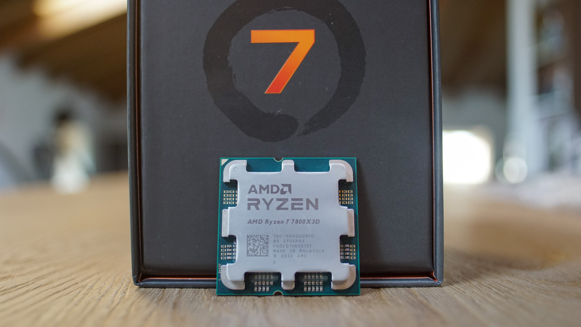 AMD Ryzen 7 8700G "Hawk Point", trapelano le specifiche complete - Tom ...