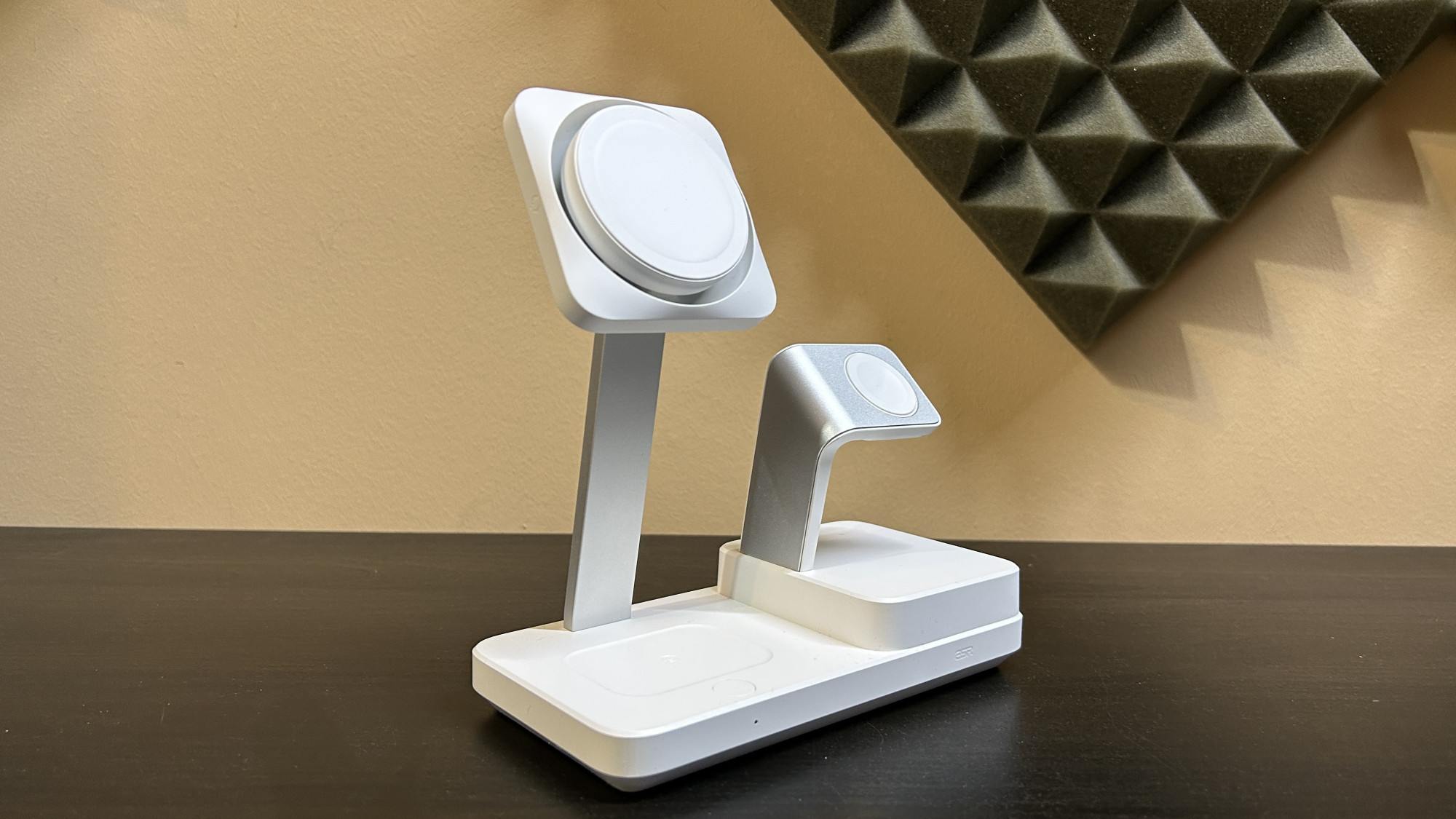 Provato il caricabatterie Apple 6-in-1, dall’iPhone al MacBook - Tom's ...