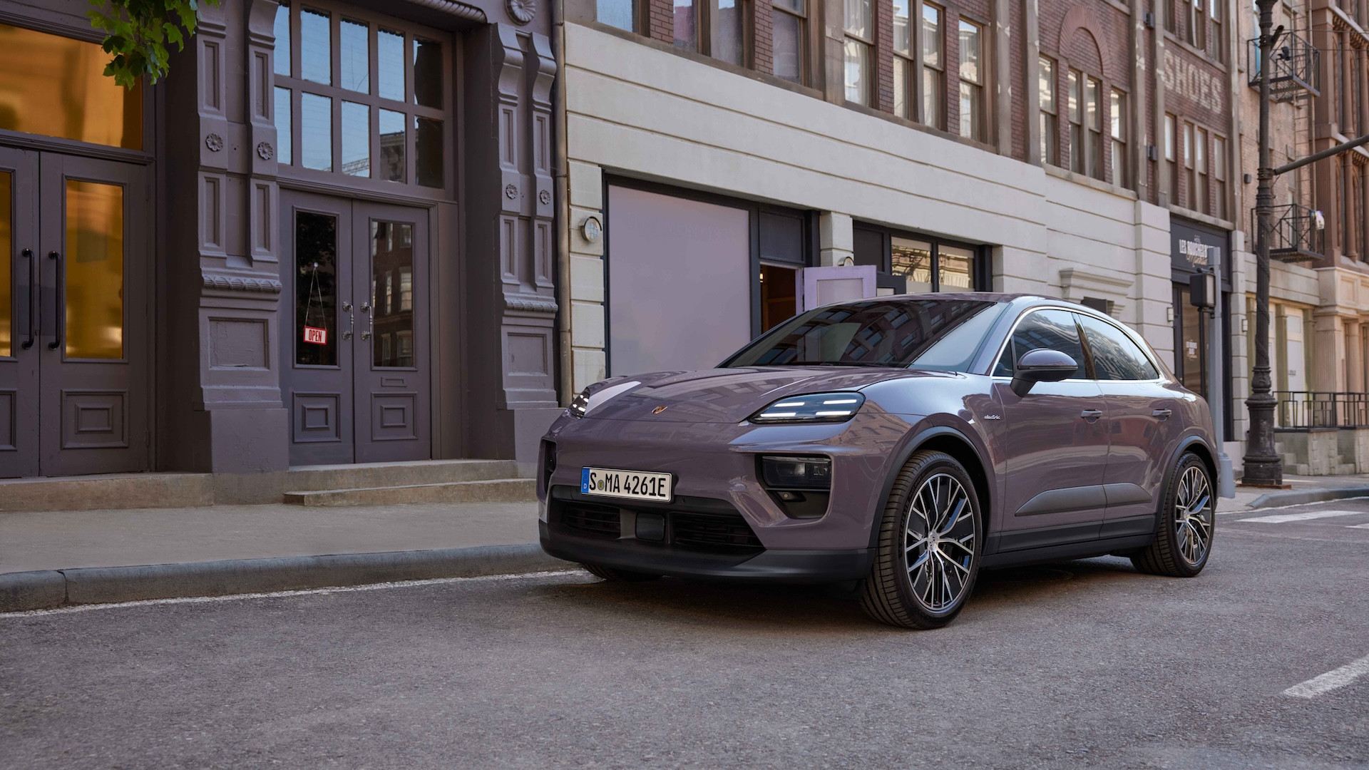 Porsche Macan EV è un successo, più di 10mila ordini in poche settimane ...