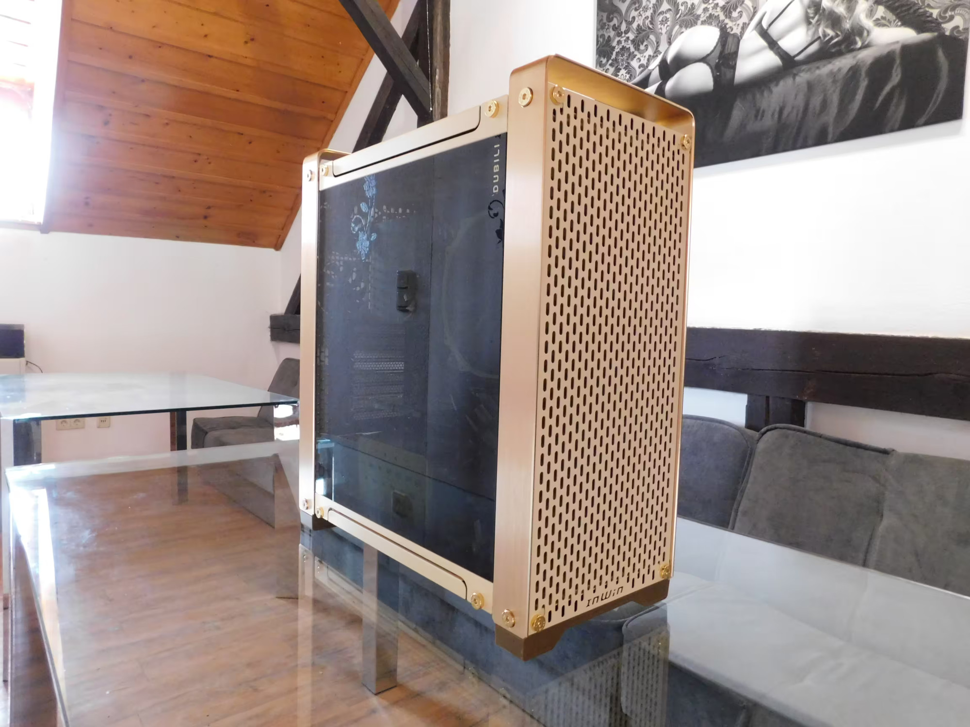 "Il PC desktop definitivo" costa 46mila euro e ha due PSU da 2000W ...