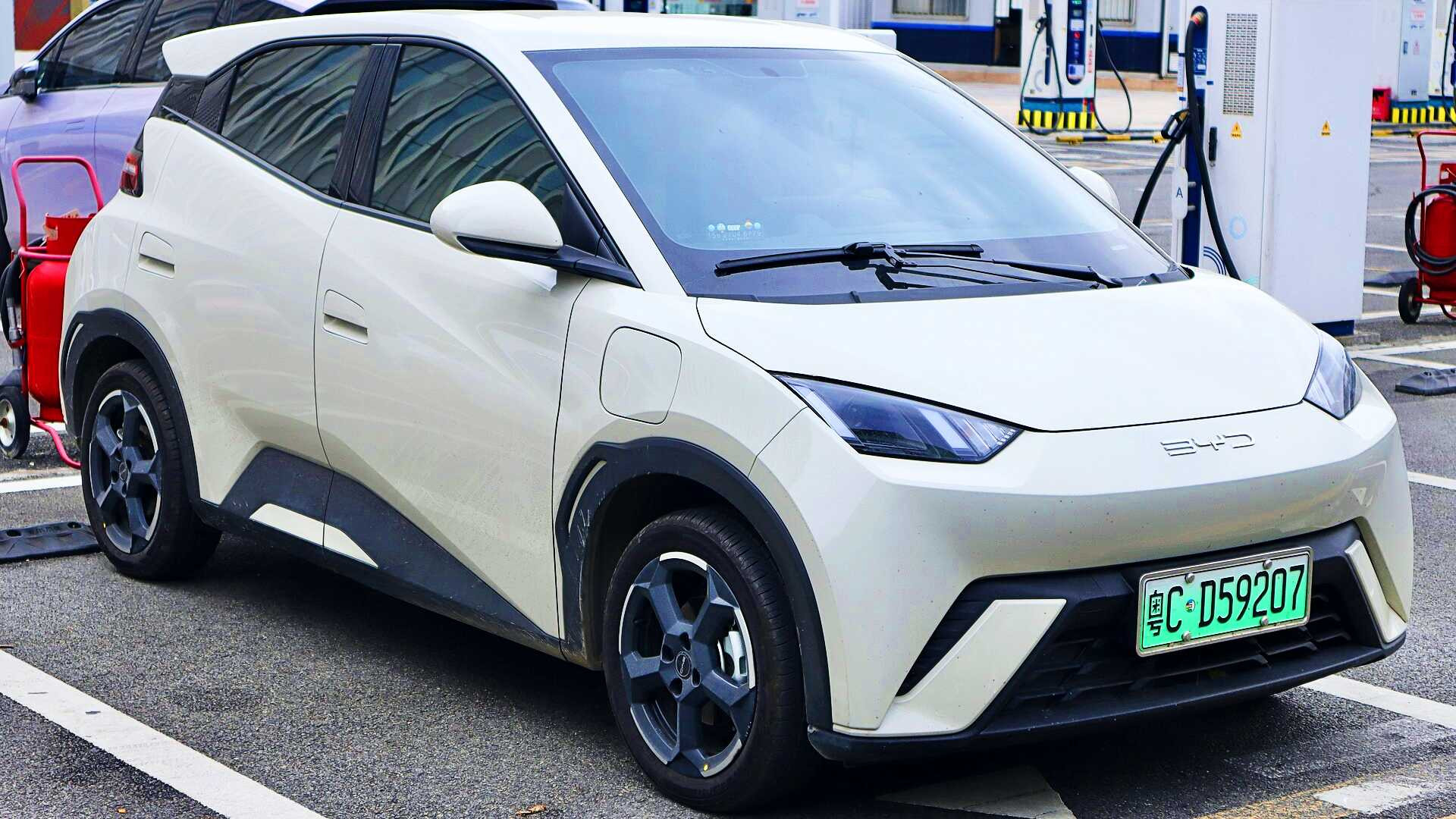 Arriva la BYD Seagull, un’elettrica economica che sfida la Panda - Tom ...