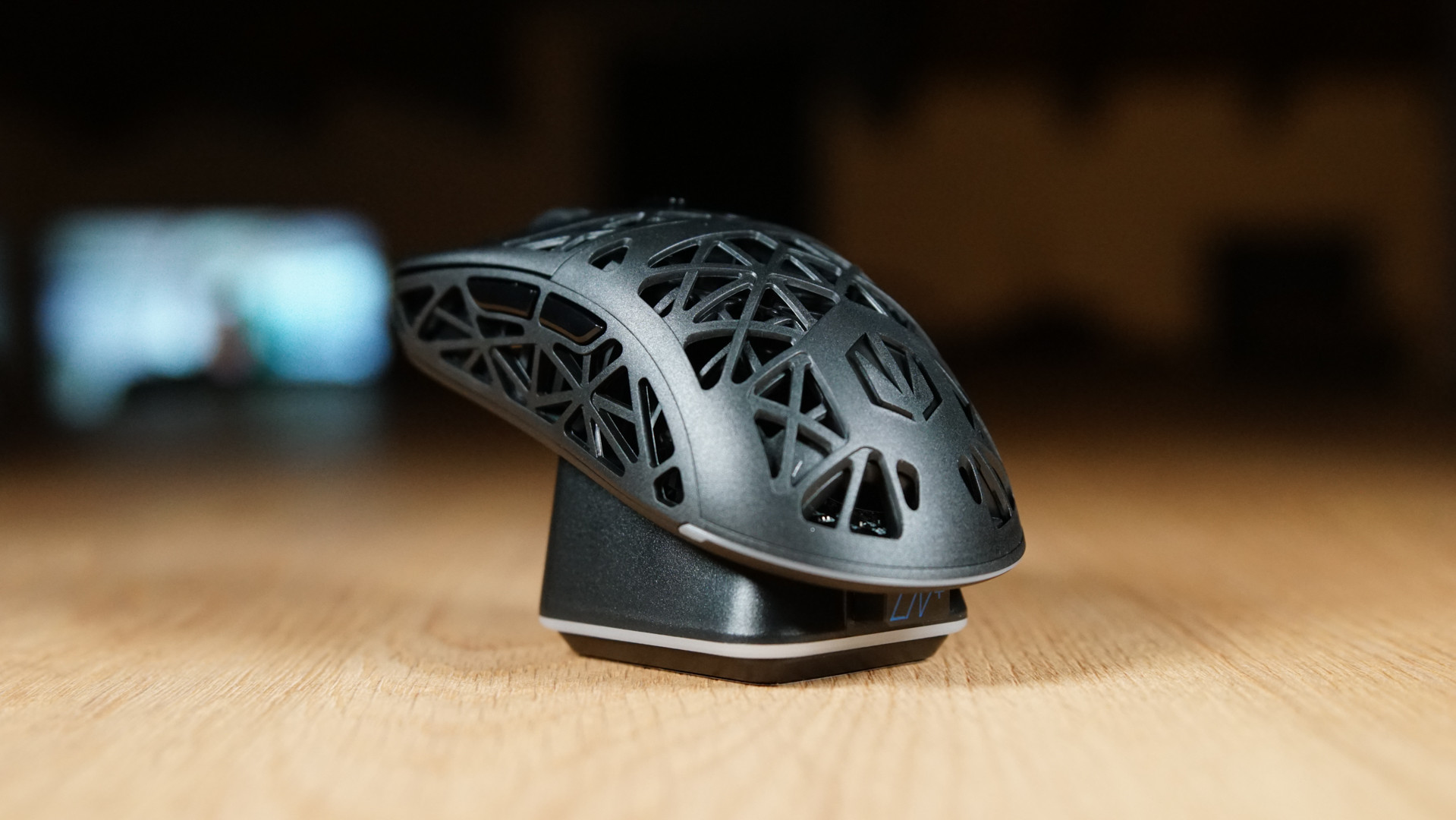 Endorfy LIV Plus Wireless, mouse leggero con dock e autonomia infinita ...