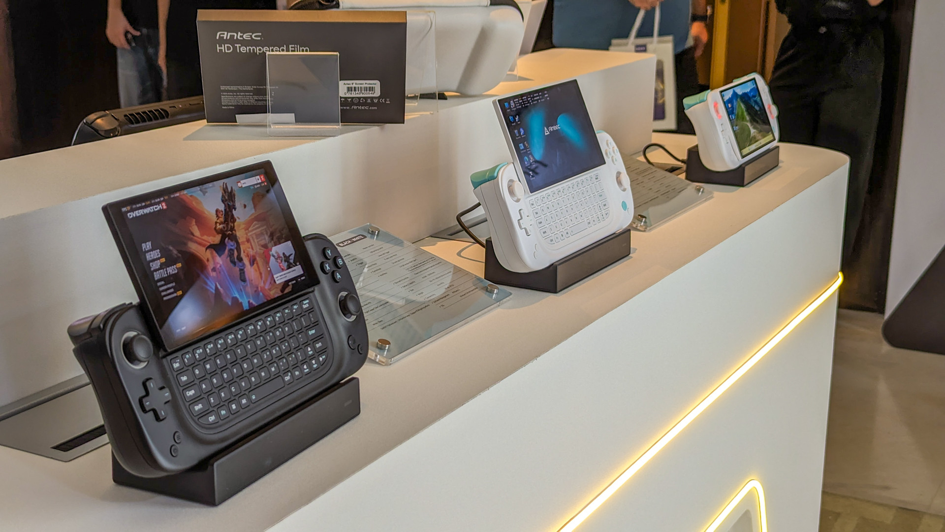 Antec Core HS vista dal vivo: le prime impressioni dopo averla provata ...