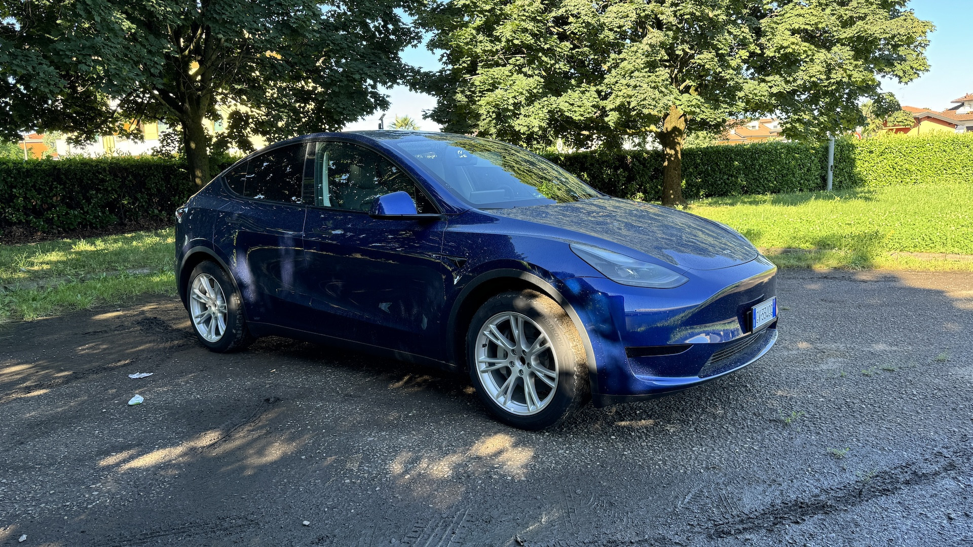 Ecco quando arriva e quanto costa la Tesla Model Y a 7 posti - Tom's ...