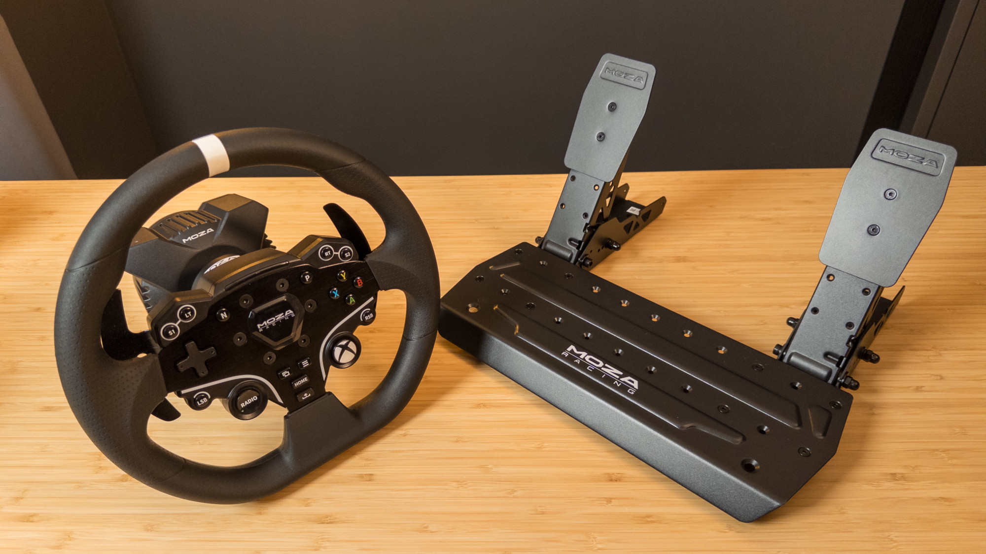 MOZA R3, un kit accessibile per appassionati di Sim Racing su Xbox e PC ...