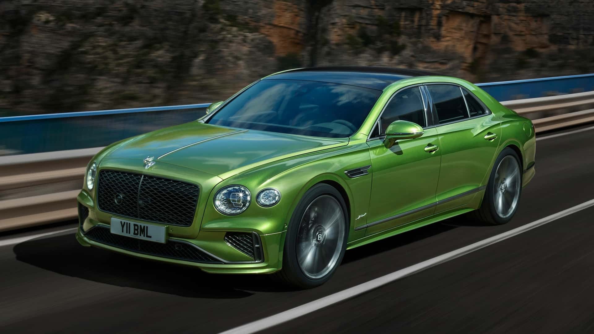 La nuova Bentley Flying Spur è la limousine più veloce del mondo - Tom ...