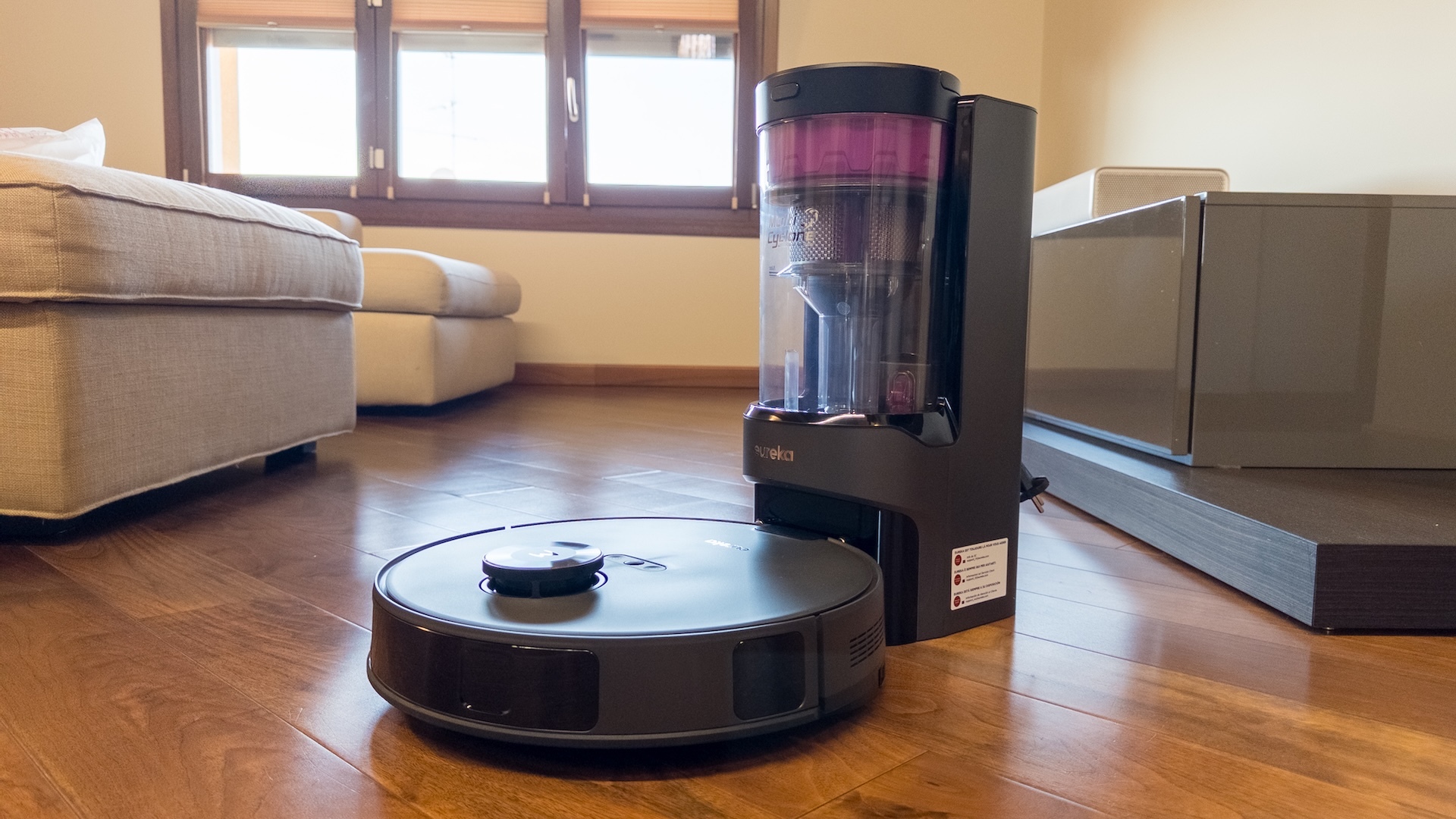 Eureka E20 Plus, aspira e lava a meno di 500 euro | Test & Recensione ...