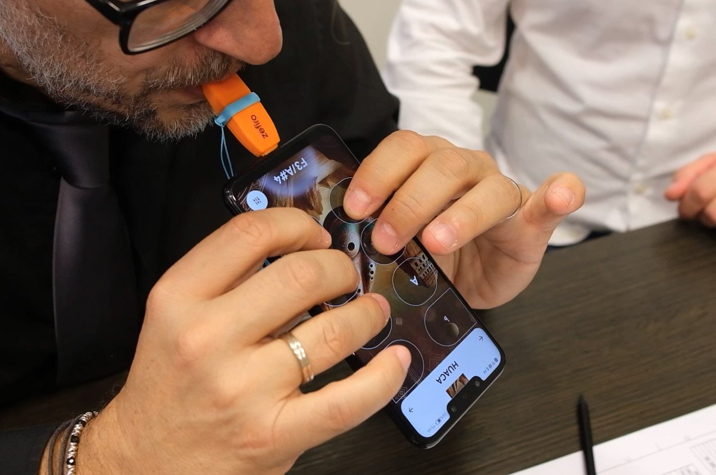 Il tuo smartphone diventa uno strumento a fiato con questo accessorio USB-C - Tom's Hardware