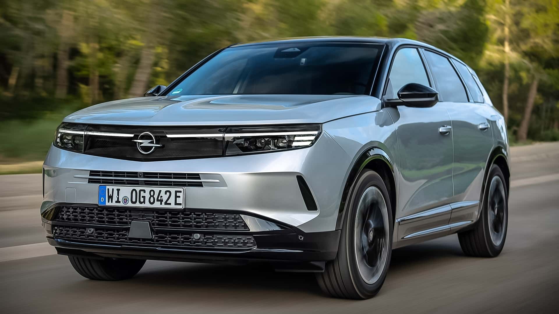 La nuova Opel Grandland fa 1.000 km con un pieno - Tom's Hardware