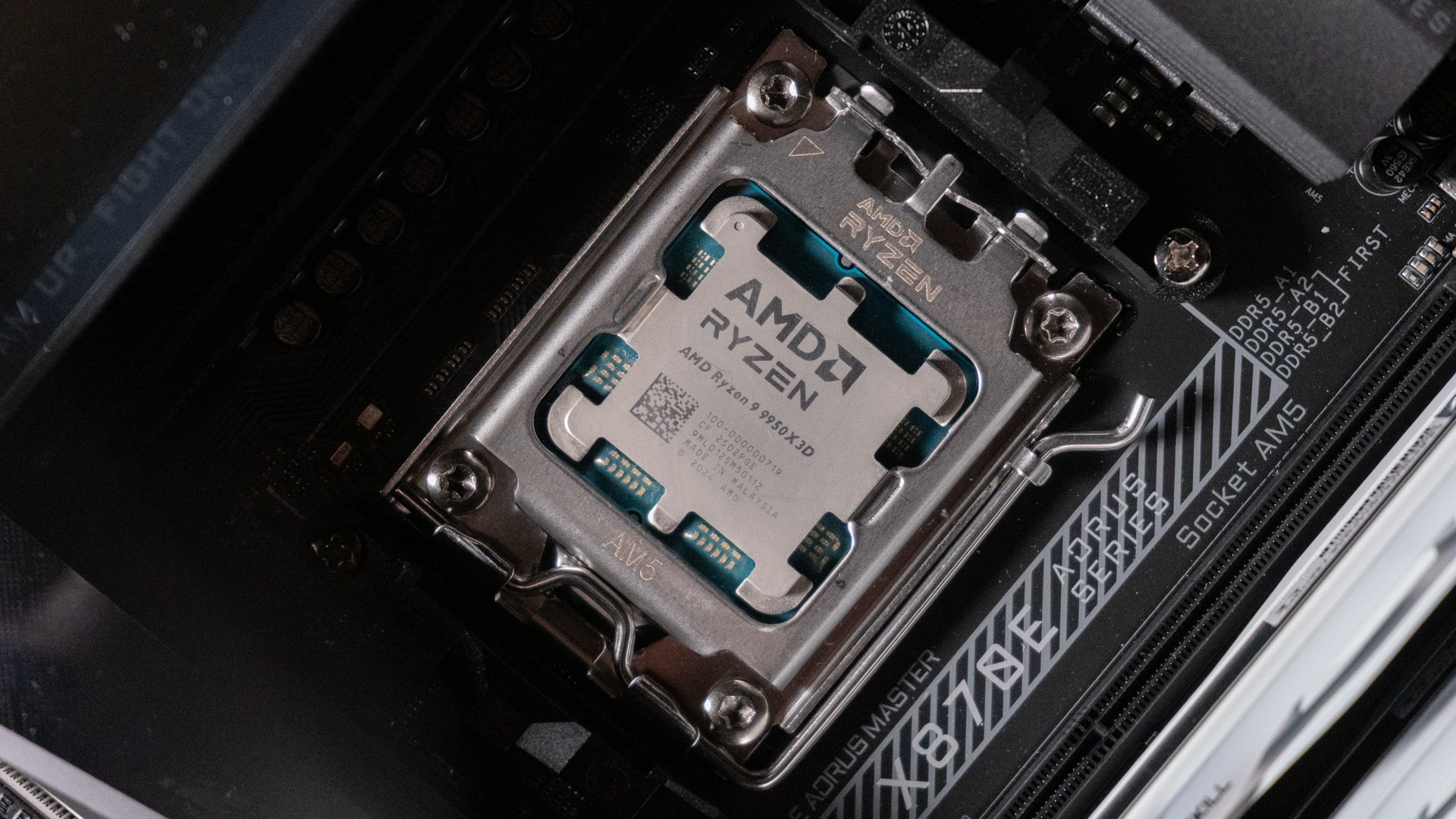 Intel e AMD insieme per x86: come vanno le cose un anno dopo? - Tom's ...