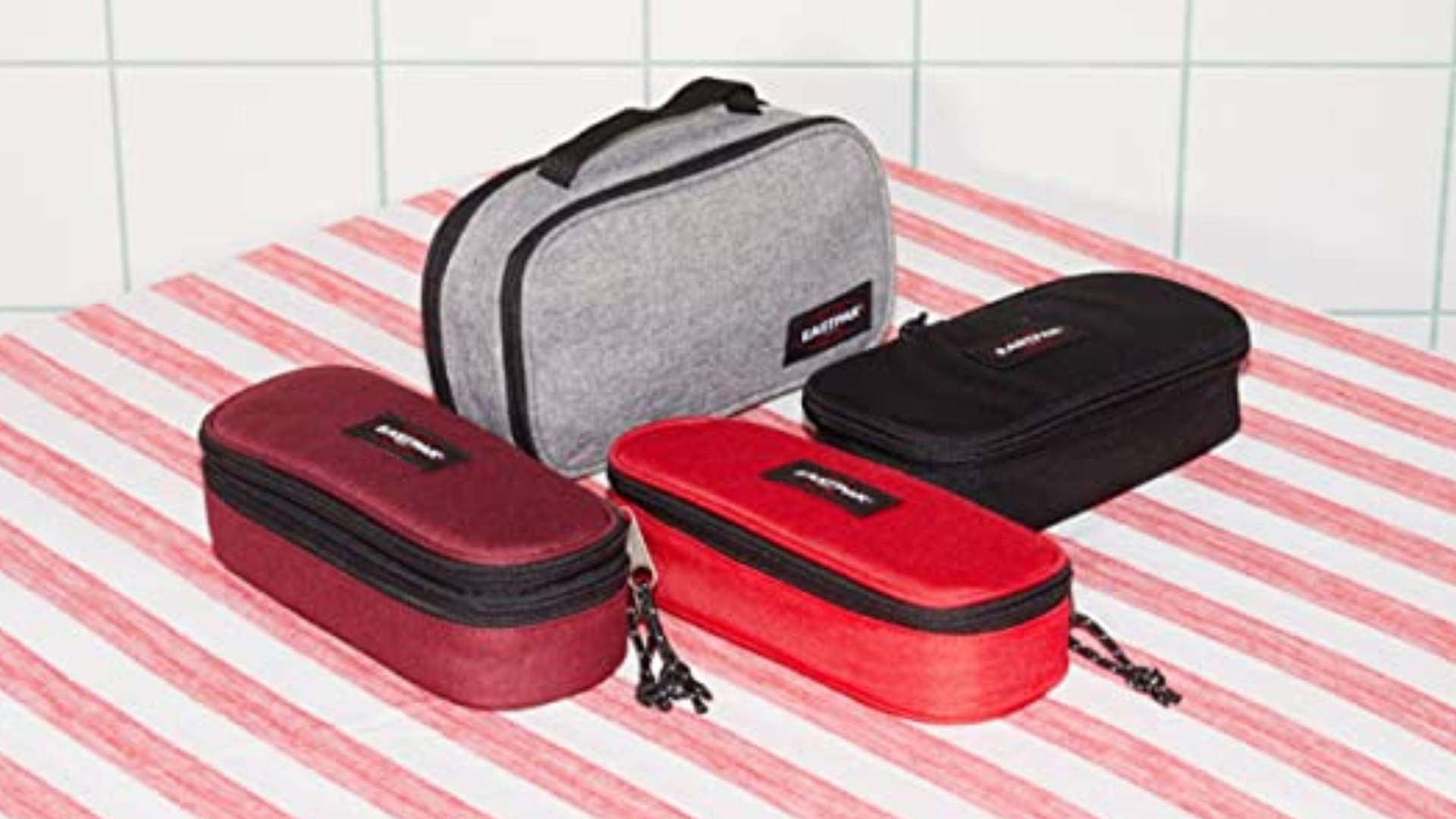 Rendi la scuola più organizzata con questi astucci Eastpak in offerta ...