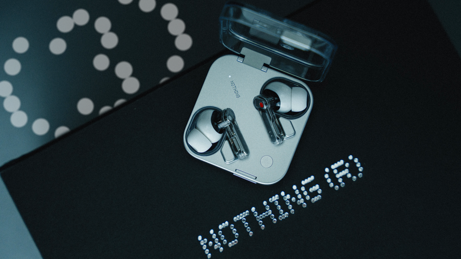 Nothing ear (3), il case non serve più solo a ricaricare (geniale ...