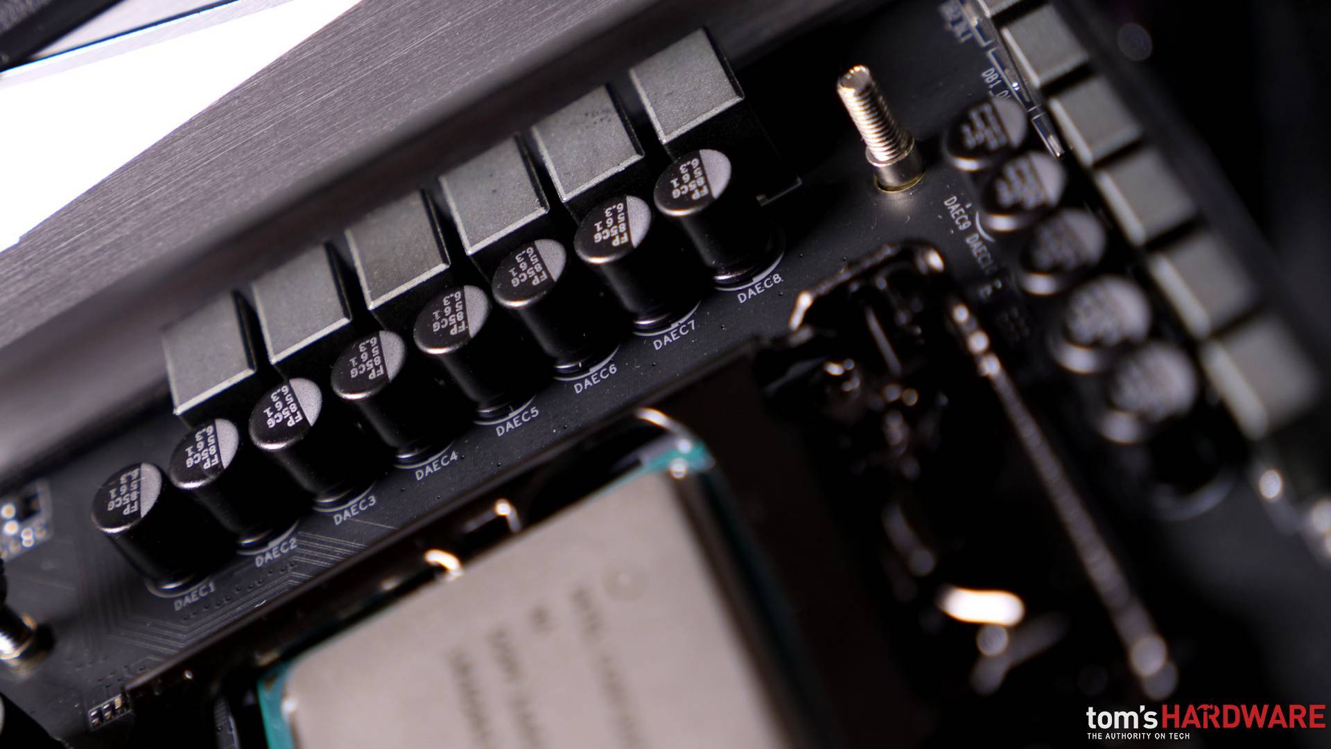 B365, nuovo chipset Intel a 22 nanometri per alleggerire le linee a 14 ...