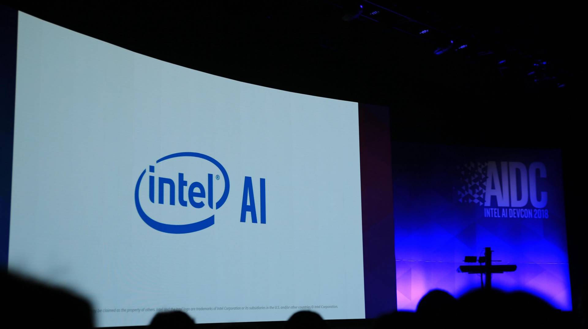Il chip neuromorfico Intel Loihi riesce a riconoscere i gas nocivi ...