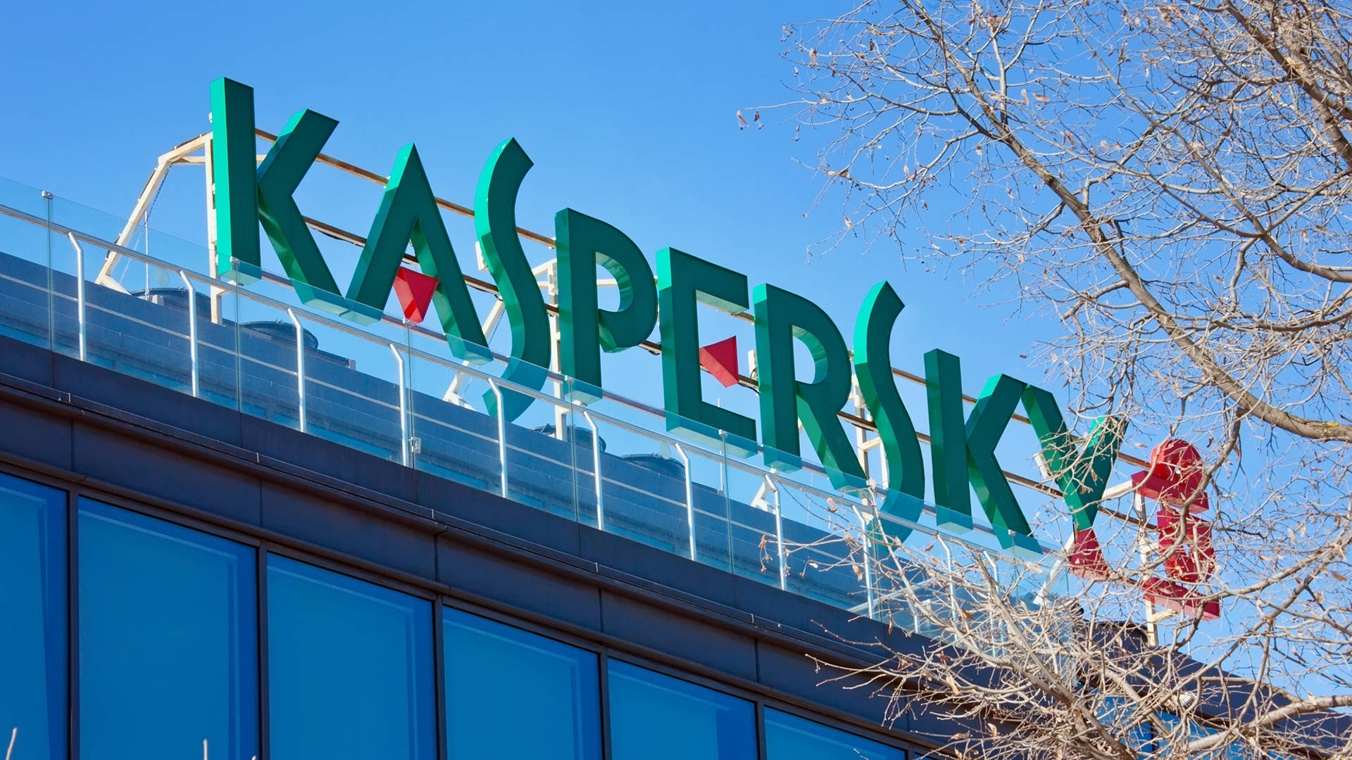 Kaspersky Premium: sicurezza totale per il tuo PC in sconto del 50% ...