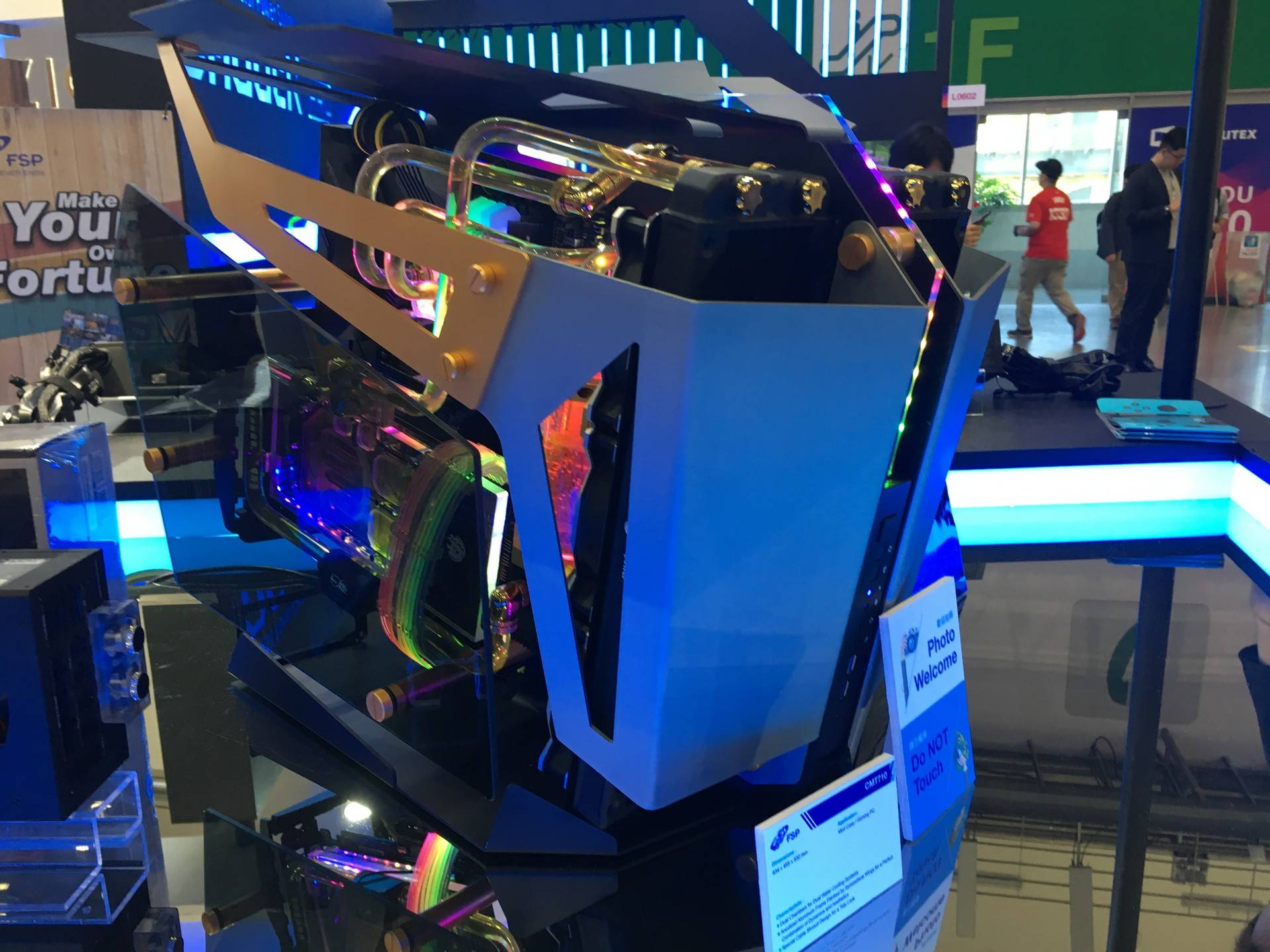 FSP stupisce con il case CMT710 e mostra nuovi alimentatori - Tom's ...