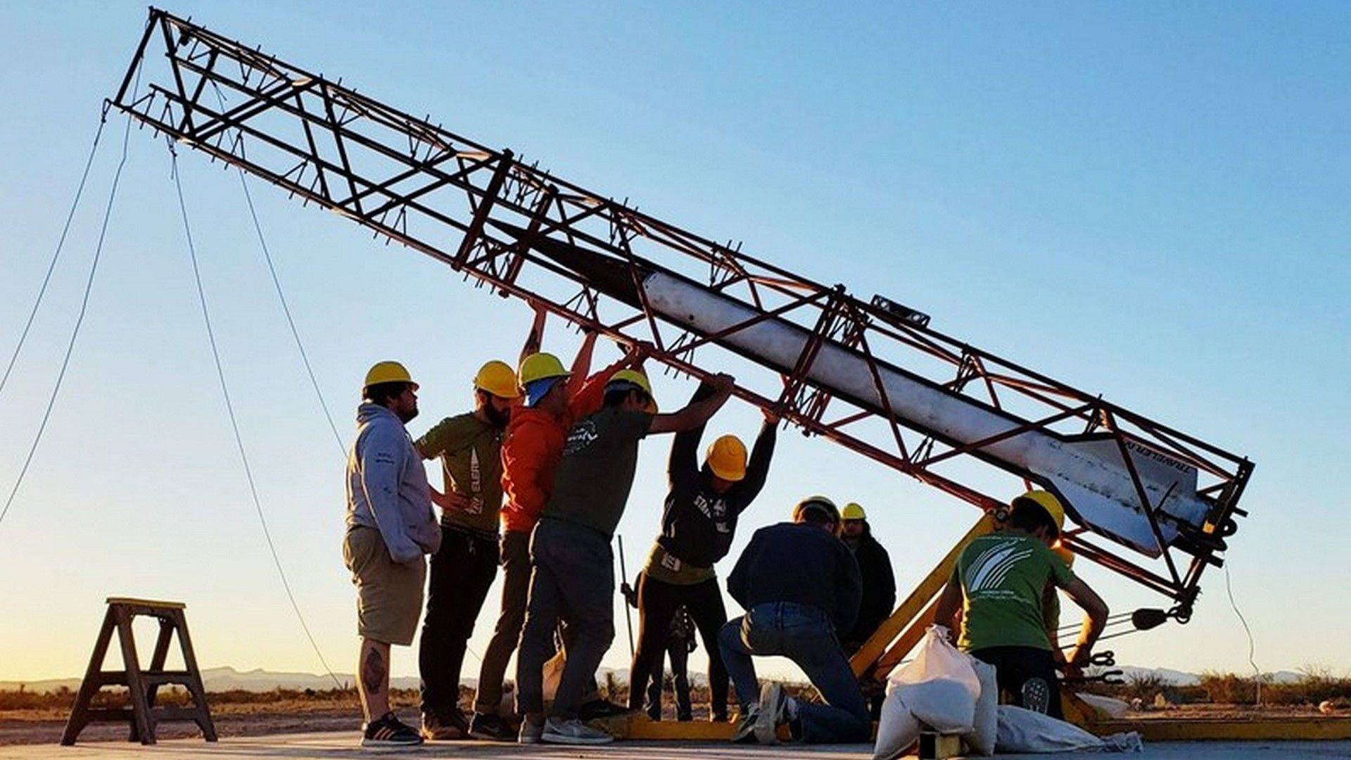 Razzo costruito da studenti supera per la prima volta la linea di ...