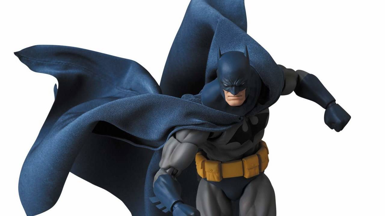 Batman Hush: arriva la nuova action figure di Mafex – Medicom Toy - Tom ...