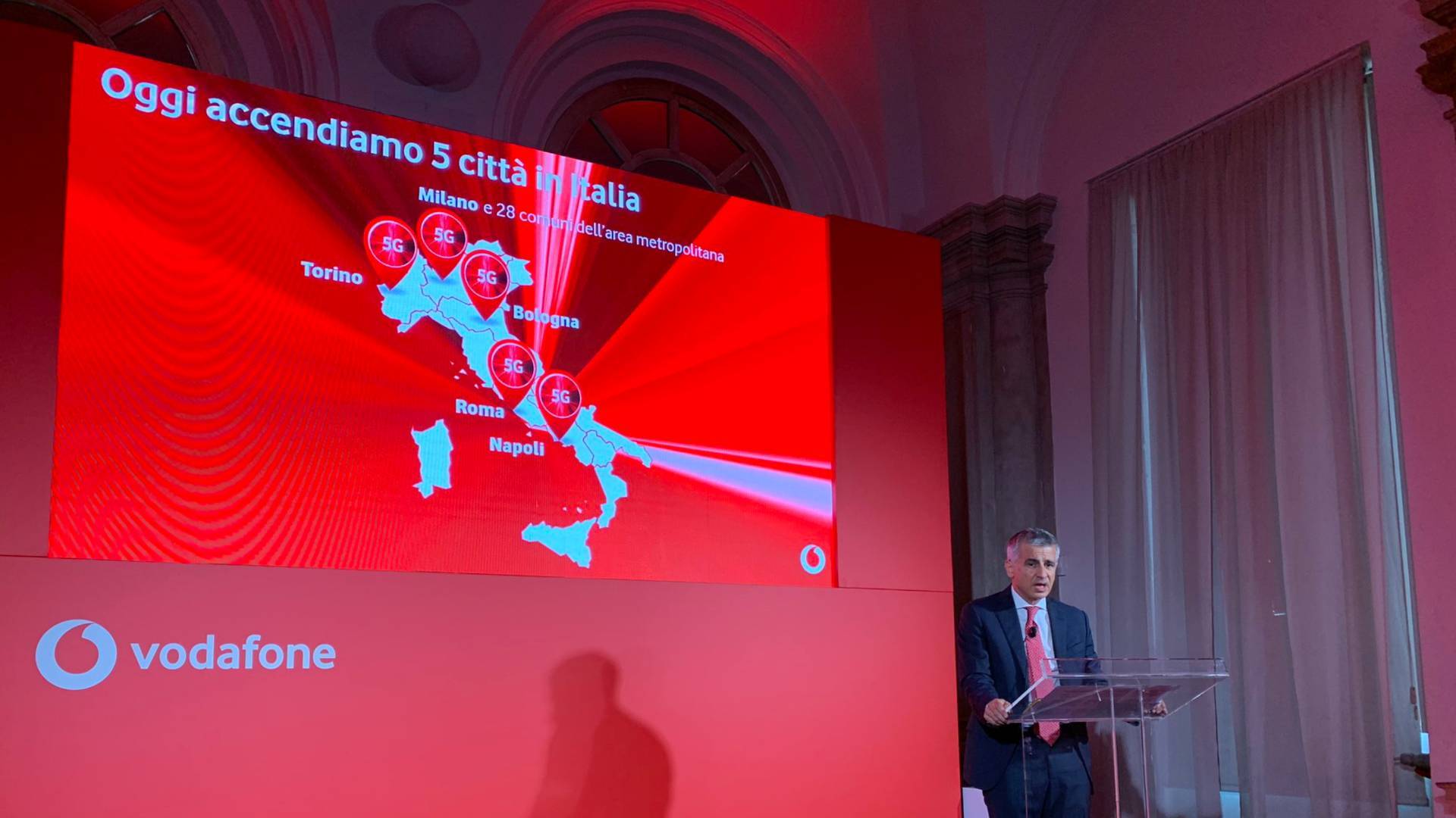 Vodafone 5G accesa a Milano, Torino, Bologna, Roma e Napoli - Tom's ...