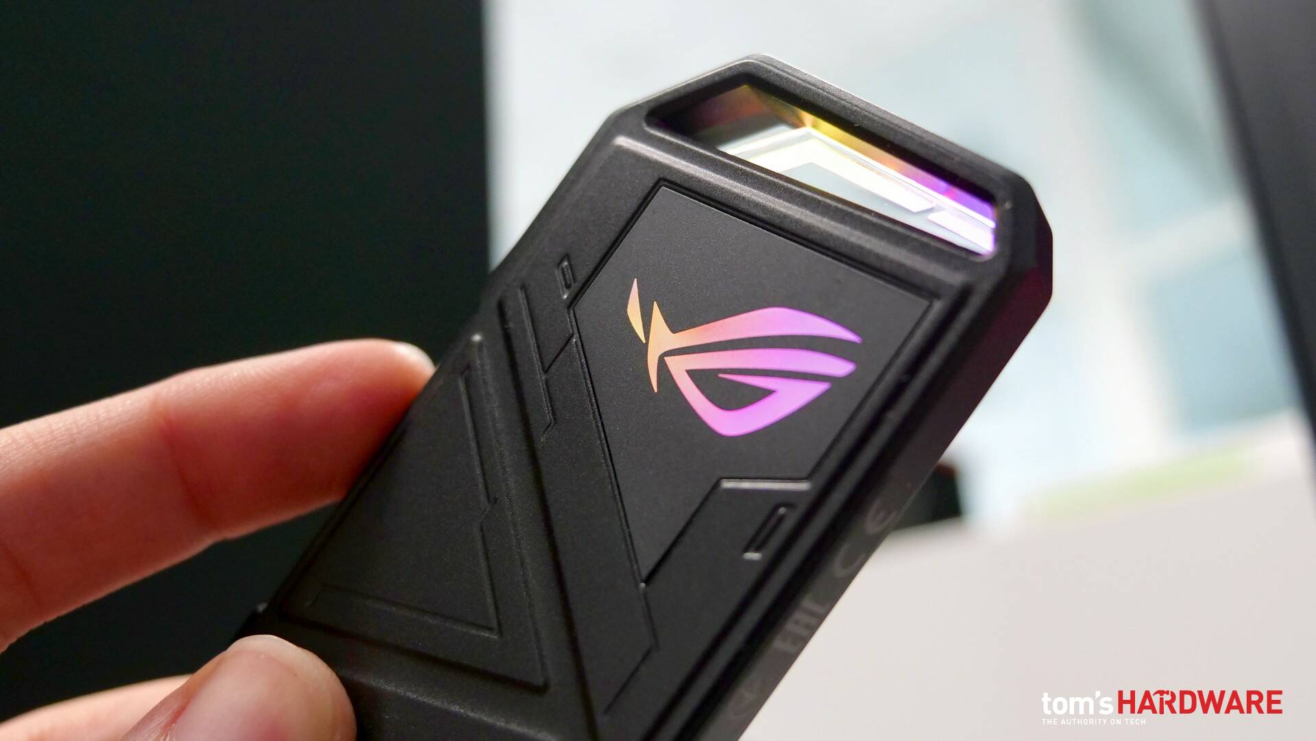 Asus ROG Arion | Recensione - Tom's Hardware