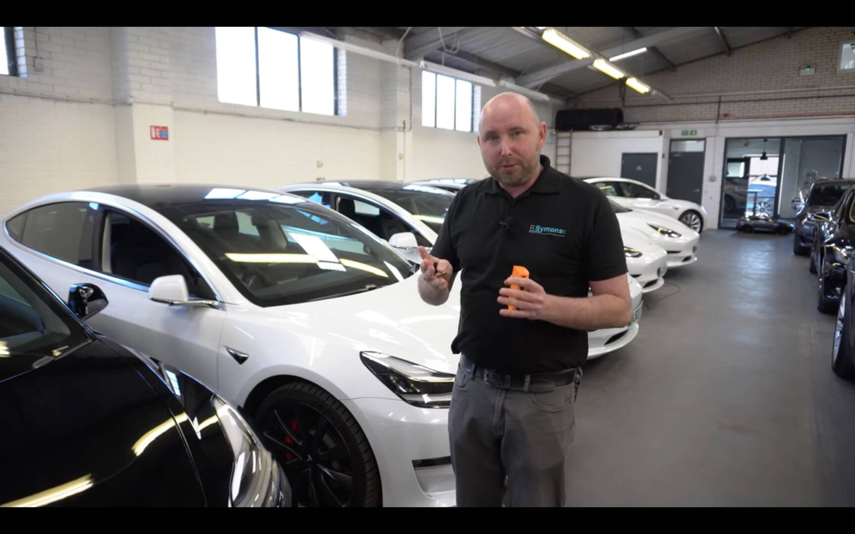 Tesla: verniciature a confronto tra Fremont e Shanghai - Tom's Hardware