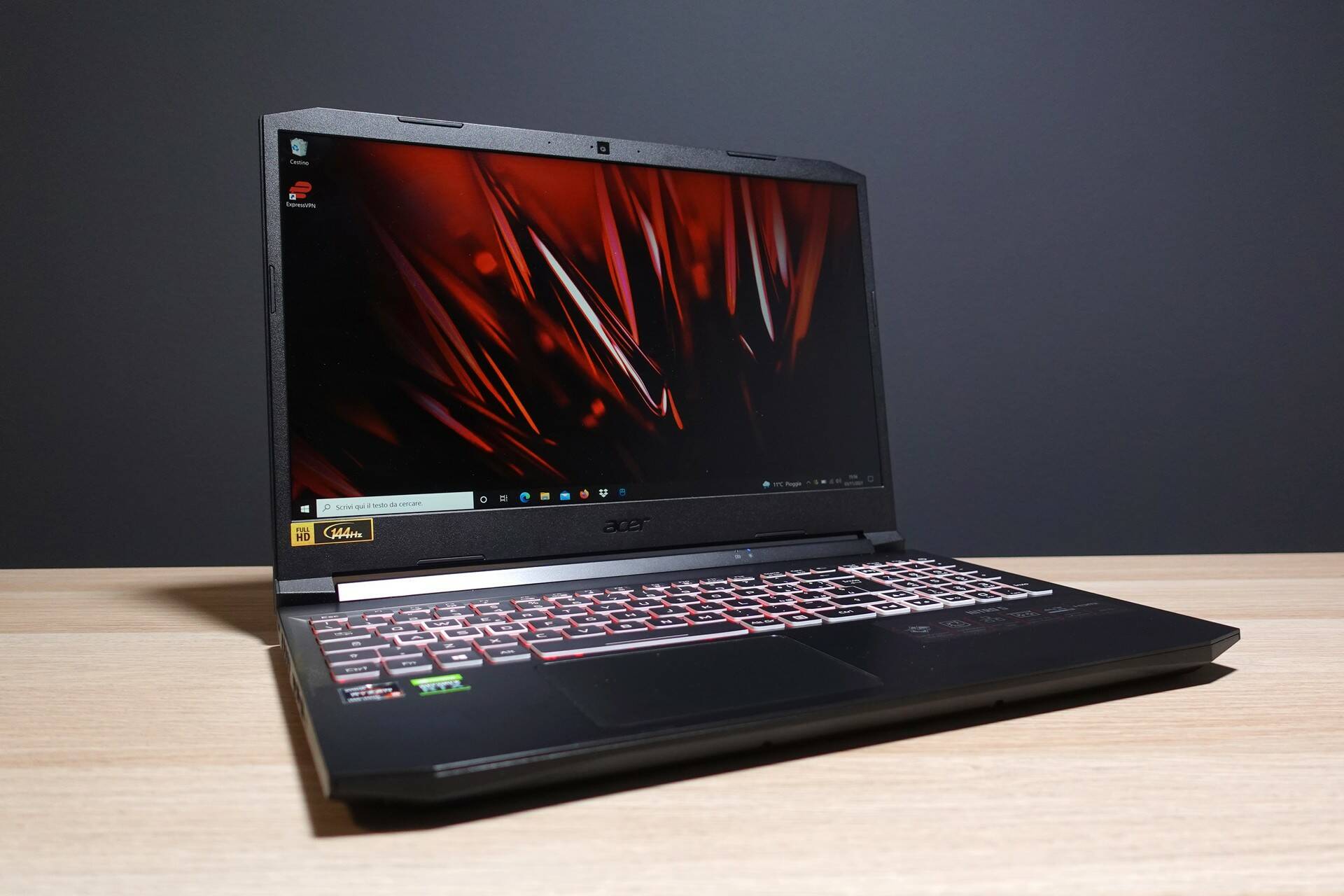 Acer Nitro 5 con RTX 3080: pura potenza in sconto di 300 su Amazon ...
