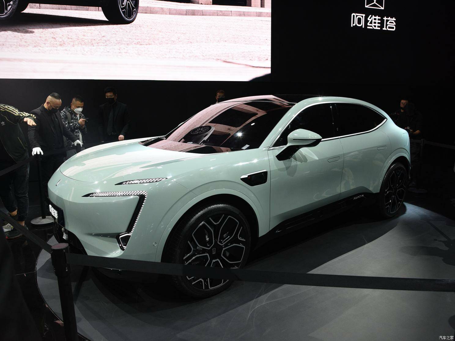 Con questo SUV Huawei entra nel settore delle auto elettriche - Tom's ...