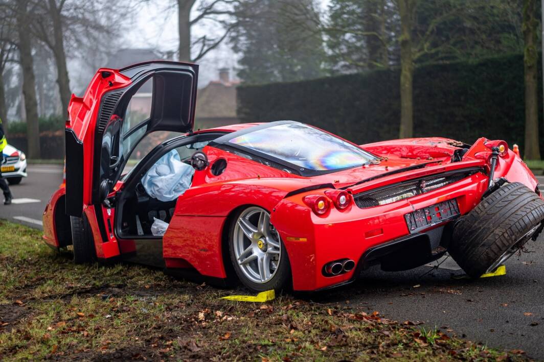 Distrutta una rarissima Ferrari Enzo, disintegrati 3,5 milioni di euro ...
