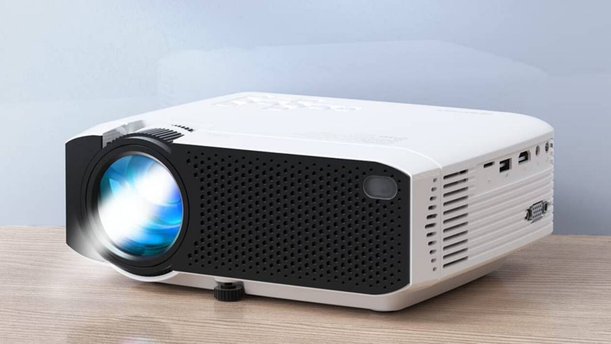 Un proiettore a meno di 46 euro? Nuova follia su Amazon! - Tom's Hardware