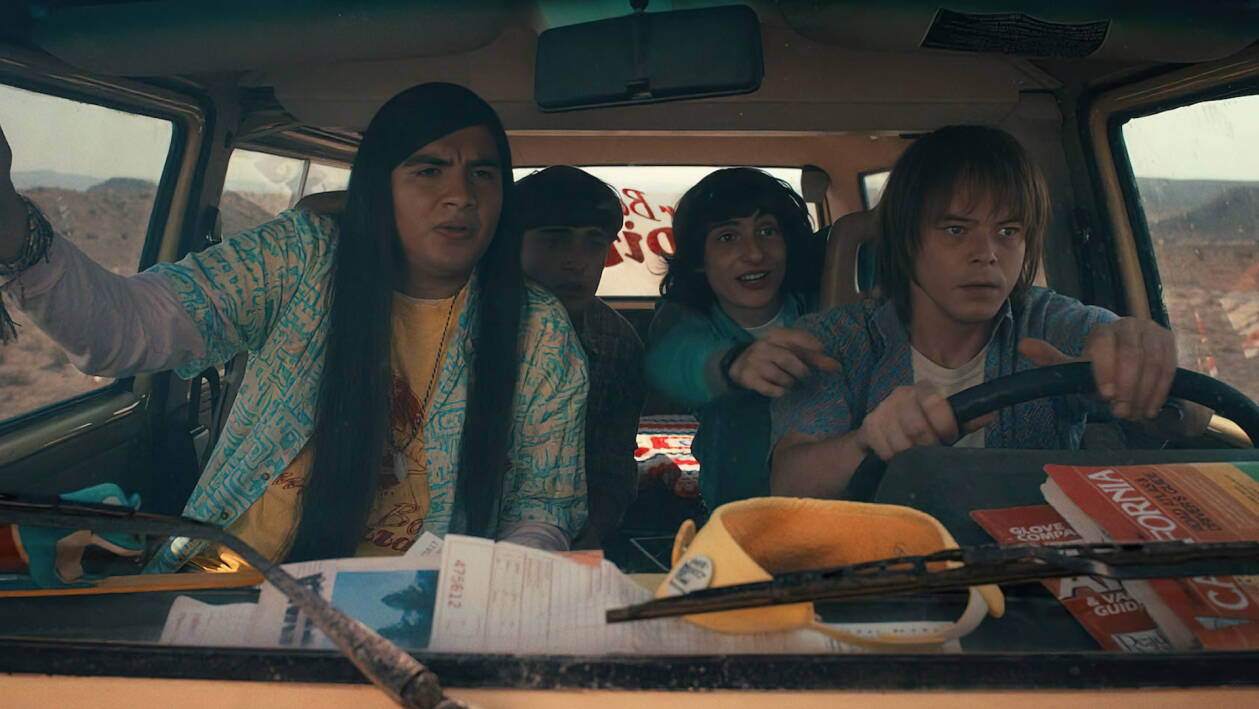 Il numero di Surfer Boy Pizza in Stranger Things 4 è funzionante - Tom ...