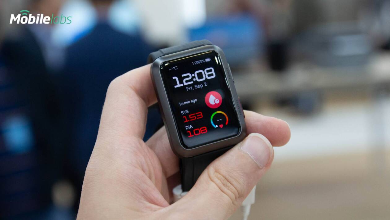 Huawei Watch D ufficiale: da ora le misurazioni sono certificate - Tom ...