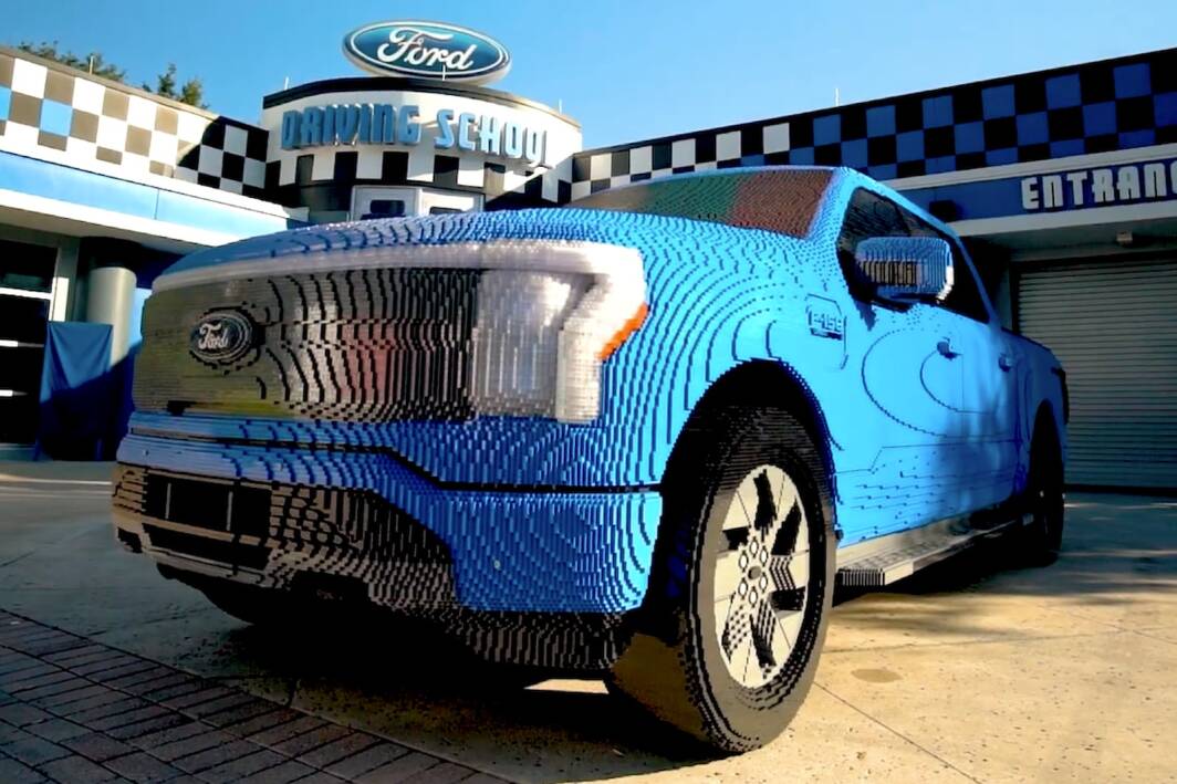 Ford F-150 Lightning è il primo veicolo elettrico Lego a grandezza ...