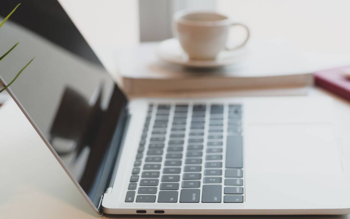 Apple pensa di portare FaceID anche sui Macbook (e sarebbe ora) - Tom's ...