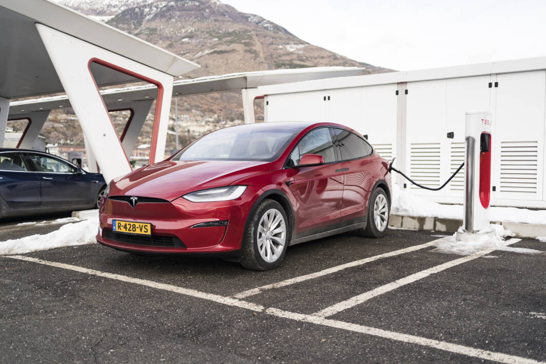Tesla Hardware 4, il nuovo computer per la guida autonoma - Tom's Hardware