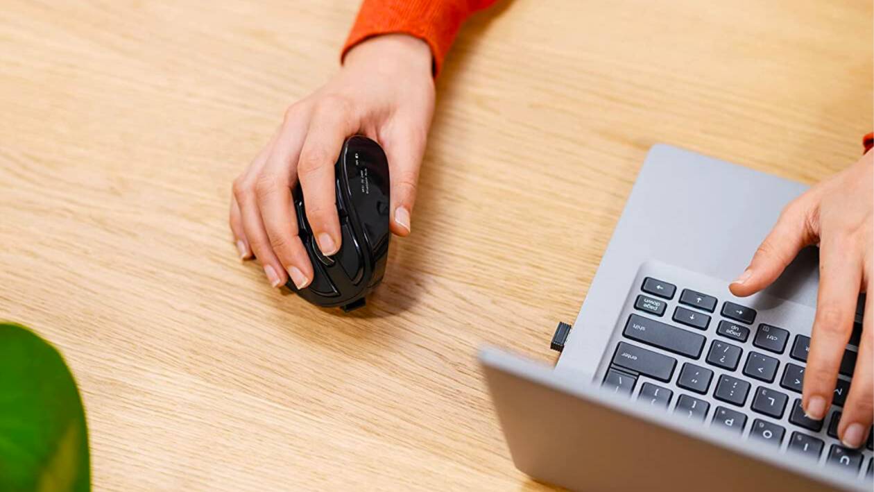 Mouse verticale wireless, comodo e con display integrato! -24%! - Tom's ...