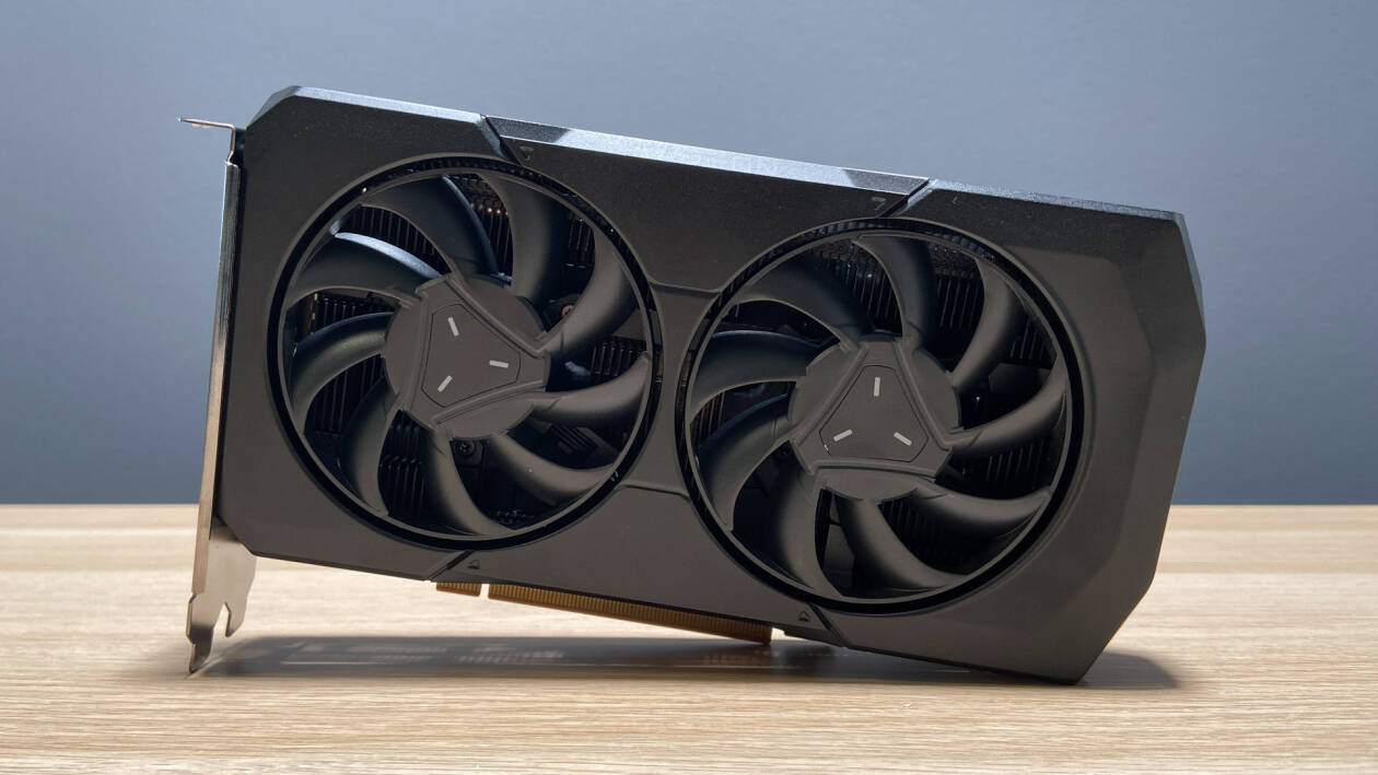 AMD ci prende in giro? La Radeon RX 6750 GRE sembra essere una RX 6700 ...