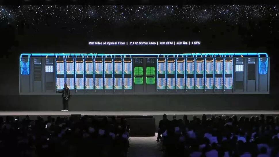 Nvidia svela il super computer DGX GH200 dedicato all'Intelligenza ...