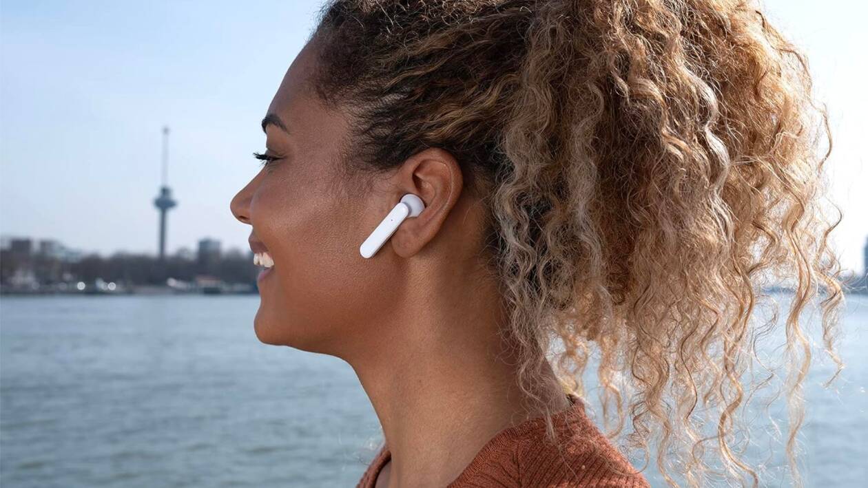 Questi auricolari TWS costano solo 18€ e garantiscono 10 ore di ...